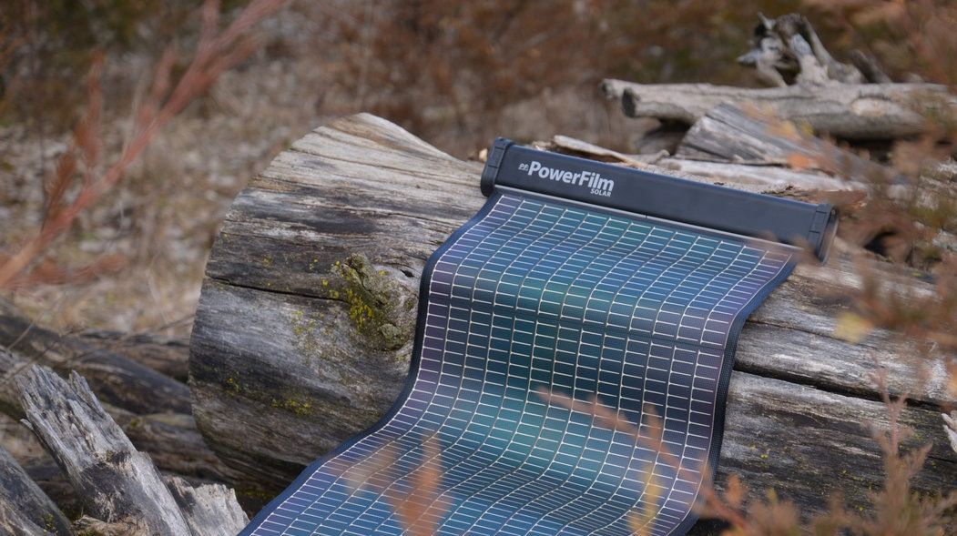 LightSaver Max - rollbares Solarmodul mit Akku, USB + 12V | PF-LSM-1